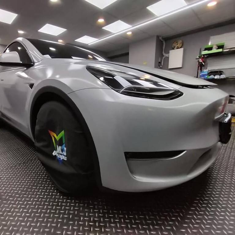 Tesla Model Y｜Avery Dennison 全車改色 - MJ Wraps 專業車體包膜