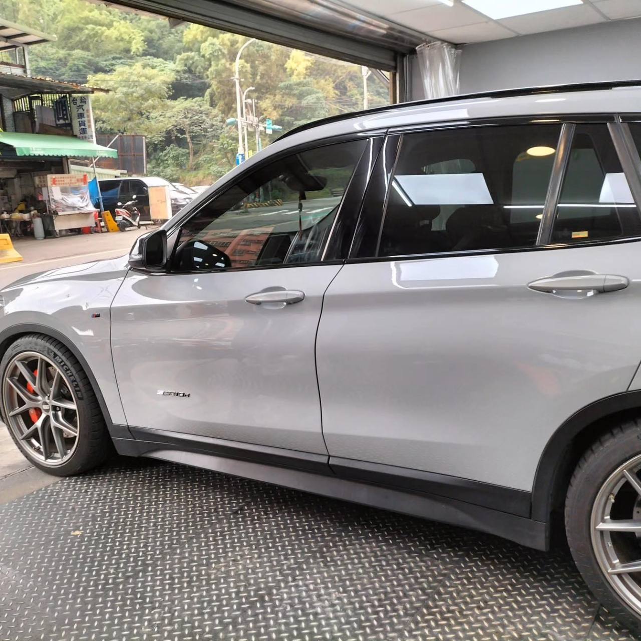 BMW X1 | teckwrap 全車改色 - MJ Wraps 專業車體包膜