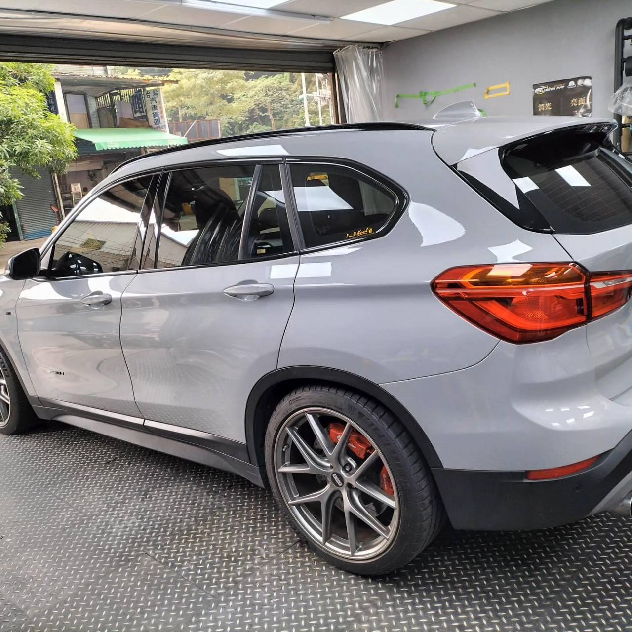 BMW X1 | teckwrap 全車改色 - MJ Wraps 專業車體包膜